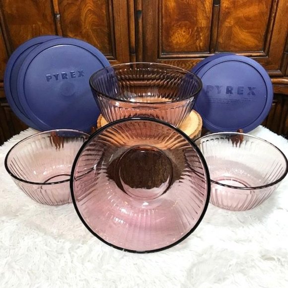 Pyrex | Kitchen | Vintage Set Of 4 Pyrex Sculpted Cranberry Purple ...